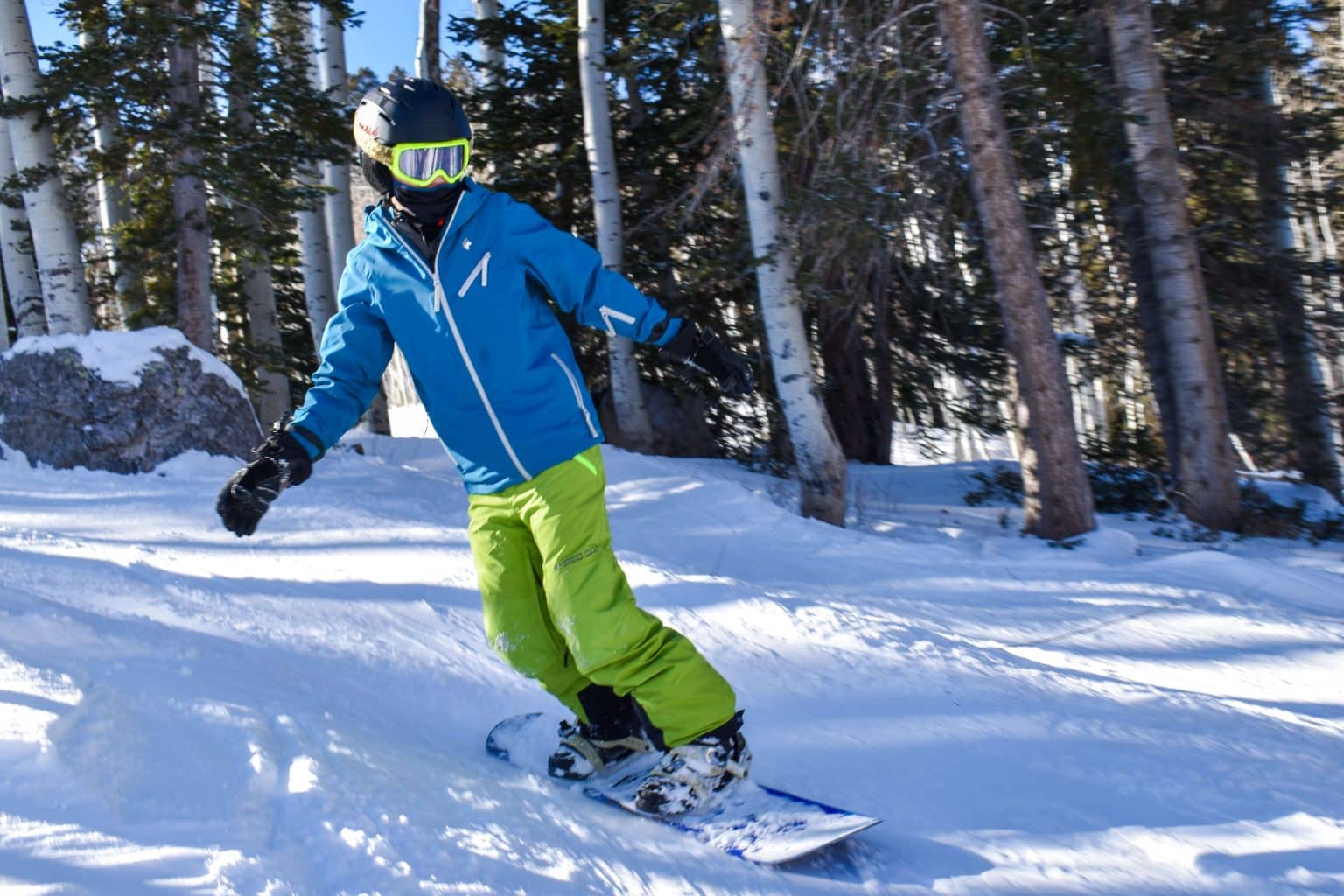 Skiing vs Snowboarding: Which is Better for Kids? - Skiing Kids