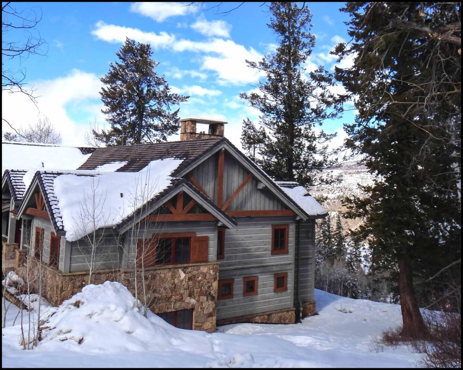7 Incredible Vail Ski-In Ski-Out Stays for Families - Skiing Kids