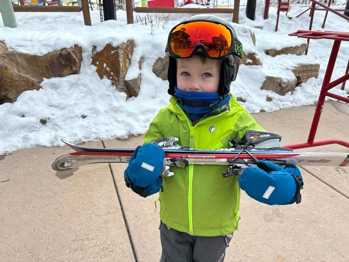 The Best Ski Face Masks For Skiing With Kids - Skiing Kids