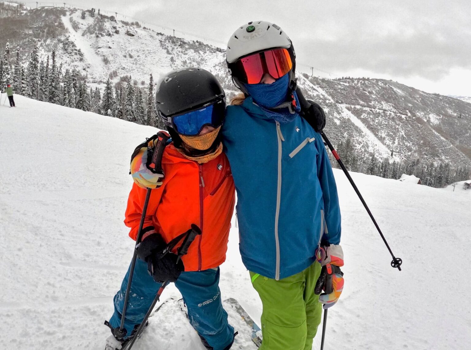 What Are The Best Options for Ski Goggles with Glasses? - Skiing Kids