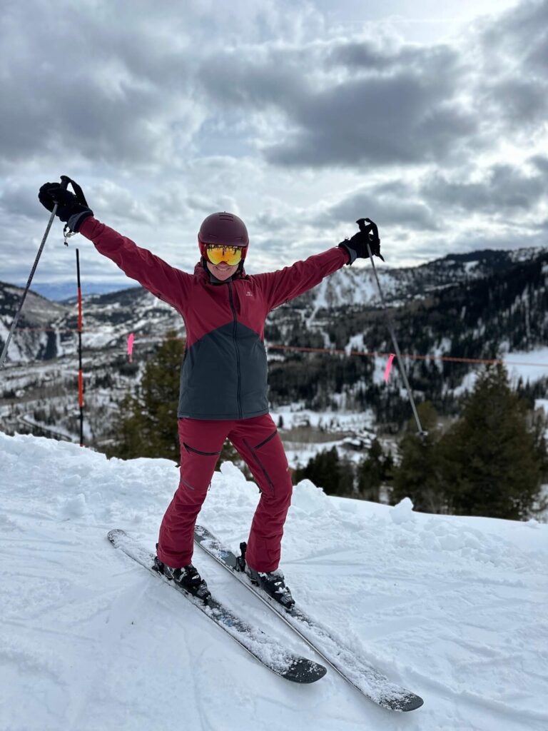 Akova Legacy Collection Review for Men and Women - Skiing Kids